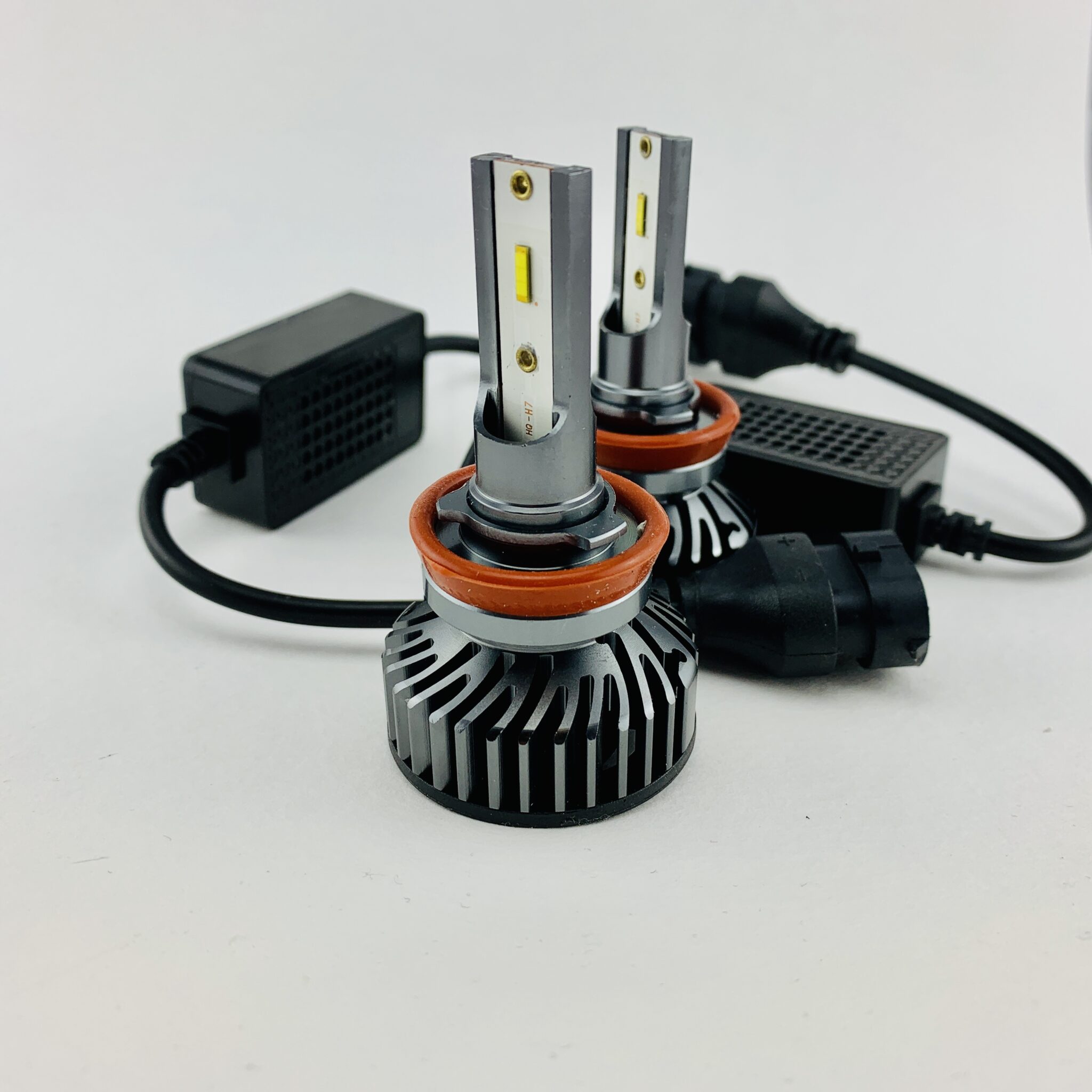 LED ir xenon lemputės žemiausia kaina - autoledai.lt